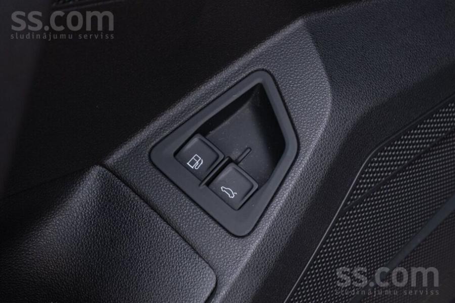 Melns Volkswagen Touareg 2022 Rīga, ar dzinēja tilpumu 3.00 L un nobraukumu 106 tūkst. km par 43950 €, foto 19 vietnē AUTOMOTO.COM.LV