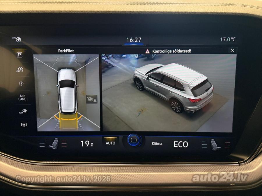 Black Volkswagen Touareg 2022 in Tallinn, with an engine capacity of 3.00 L and mileage of 118 thousand km for 47900 €, photo 12 on AUTOMOTO.COM.LV