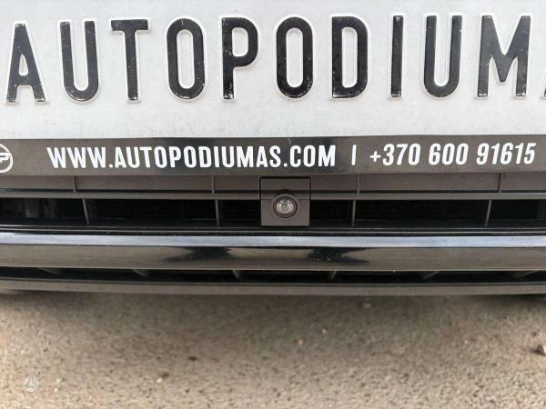 Black Volkswagen Touareg 2023 in Vilnius, with an engine capacity of 3.00 L and mileage of 182 thousand km for 38200 €, photo 5 on AUTOMOTO.COM.LV