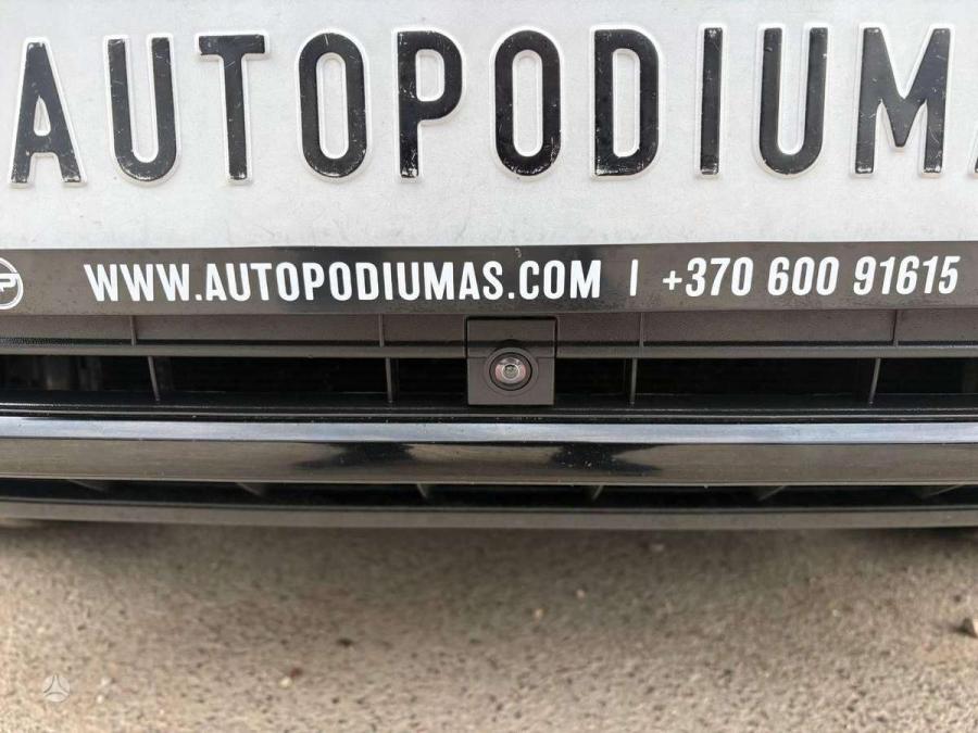 Black Volkswagen Touareg 2023 in Vilnius, with an engine capacity of 3.00 L and mileage of 182 thousand km for 38200 €, photo 6 on AUTOMOTO.COM.LV