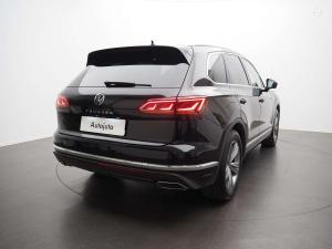 Melns Volkswagen Touareg 2023 Viļņa, ar dzinēja tilpumu 2.97 L un nobraukumu 137 tūkst. km par 39500 €, foto 5 vietnē AUTOMOTO.COM.LV