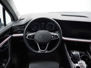Melns Volkswagen Touareg 2023 Viļņa, ar dzinēja tilpumu 2.97 L un nobraukumu 137 tūkst. km par 39500 €, foto 21 vietnē AUTOMOTO.COM.LV