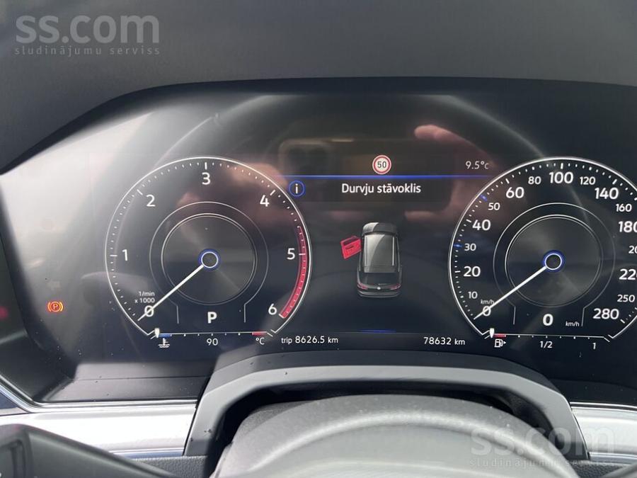 Black Volkswagen Touareg 2023 in Cesis, with an engine capacity of 3.00 L and mileage of 79 thousand km for 44000 €, photo 11 on AUTOMOTO.COM.LV