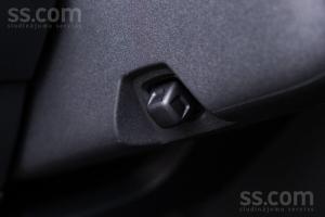 Black Volkswagen Touareg 2025 in Riga, with an engine capacity of 3.00 L and mileage of 15 thousand km for 63950 €, photo 23 on AUTOMOTO.COM.LV