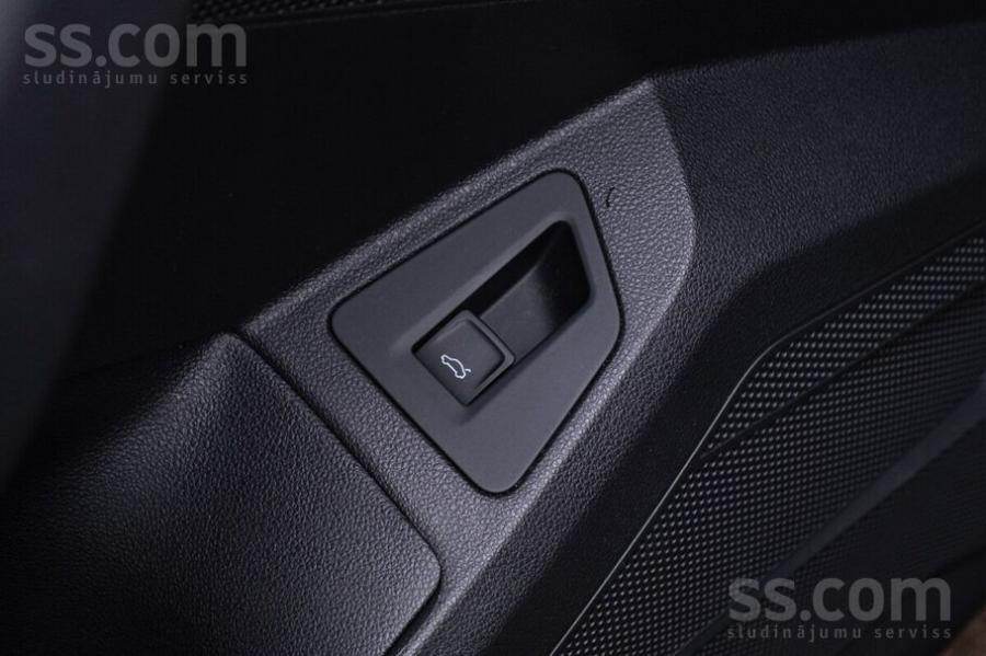 Black Volkswagen Touareg 2025 in Riga, with an engine capacity of 3.00 L and mileage of 15 thousand km for 63950 €, photo 25 on AUTOMOTO.COM.LV
