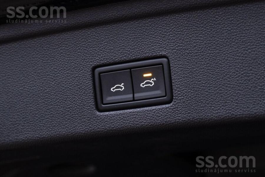Black Volkswagen Touareg 2025 in Riga, with an engine capacity of 3.00 L and mileage of 15 thousand km for 63950 €, photo 26 on AUTOMOTO.COM.LV