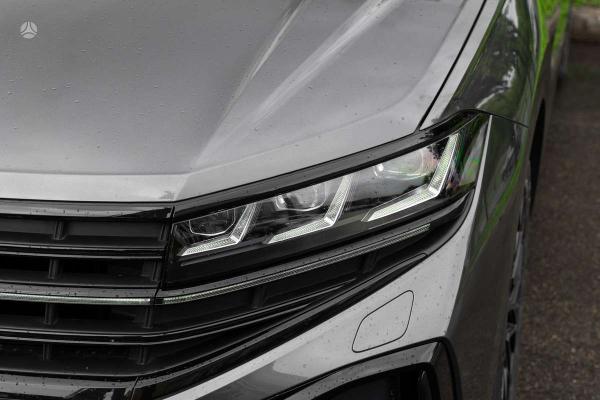 Melns Volkswagen Touareg 2025 Viļņa, ar dzinēja tilpumu 2.97 L un nobraukumu 24 tūkst. km par 68900 €, foto 9 vietnē AUTOMOTO.COM.LV
