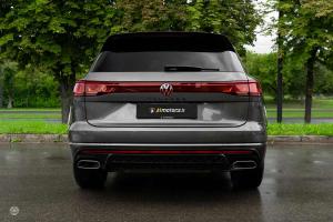 Melns Volkswagen Touareg 2025 Viļņa, ar dzinēja tilpumu 2.97 L un nobraukumu 24 tūkst. km par 68900 €, foto 13 vietnē AUTOMOTO.COM.LV