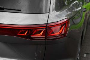 Melns Volkswagen Touareg 2025 Viļņa, ar dzinēja tilpumu 2.97 L un nobraukumu 24 tūkst. km par 68900 €, foto 15 vietnē AUTOMOTO.COM.LV