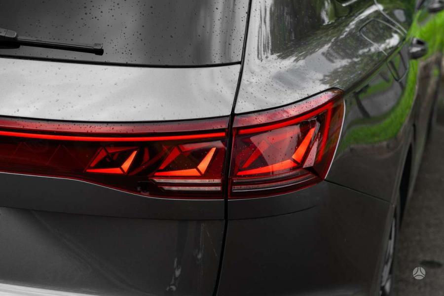 Melns Volkswagen Touareg 2025 Viļņa, ar dzinēja tilpumu 2.97 L un nobraukumu 24 tūkst. km par 68900 €, foto 15 vietnē AUTOMOTO.COM.LV