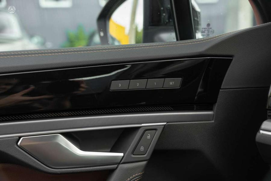 Melns Volkswagen Touareg 2025 Viļņa, ar dzinēja tilpumu 2.97 L un nobraukumu 24 tūkst. km par 68900 €, foto 17 vietnē AUTOMOTO.COM.LV