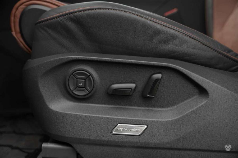 Melns Volkswagen Touareg 2025 Viļņa, ar dzinēja tilpumu 2.97 L un nobraukumu 24 tūkst. km par 68900 €, foto 18 vietnē AUTOMOTO.COM.LV