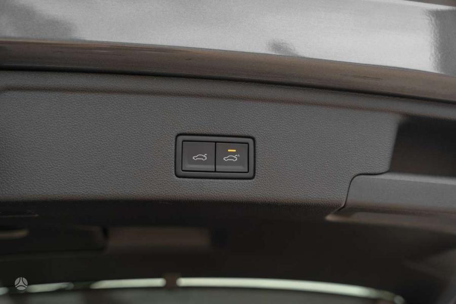 Melns Volkswagen Touareg 2025 Viļņa, ar dzinēja tilpumu 2.97 L un nobraukumu 24 tūkst. km par 68900 €, foto 25 vietnē AUTOMOTO.COM.LV