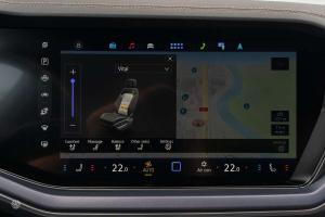 Melns Volkswagen Touareg 2025 Viļņa, ar dzinēja tilpumu 2.97 L un nobraukumu 24 tūkst. km par 68900 €, foto 27 vietnē AUTOMOTO.COM.LV