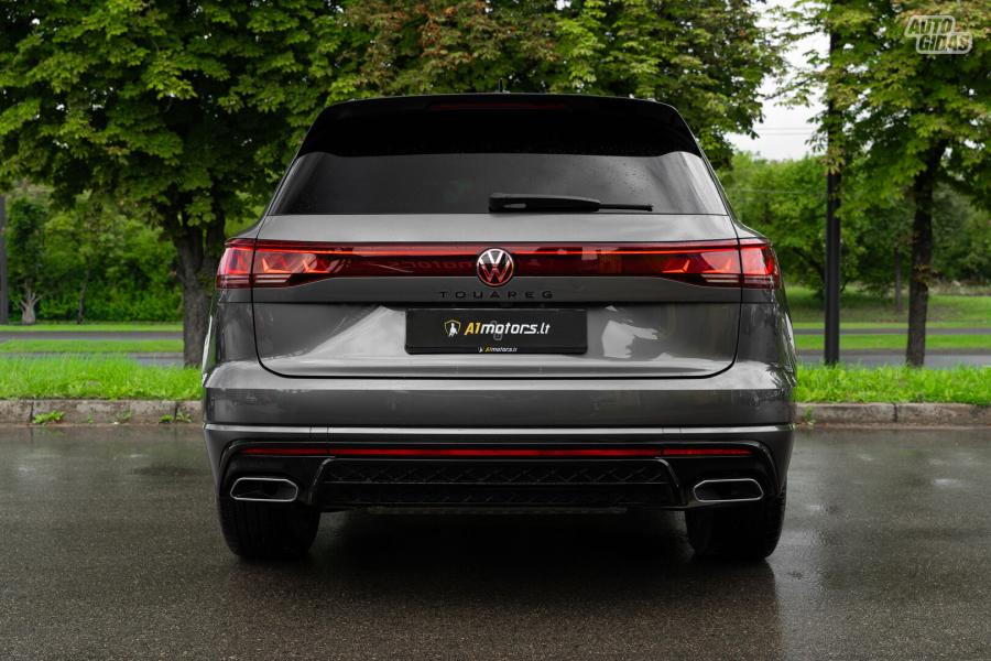 Melns Volkswagen Touareg 2025 Viļņa, ar dzinēja tilpumu 3.00 L un nobraukumu 24 tūkst. km par 68900 €, foto 13 vietnē AUTOMOTO.COM.LV