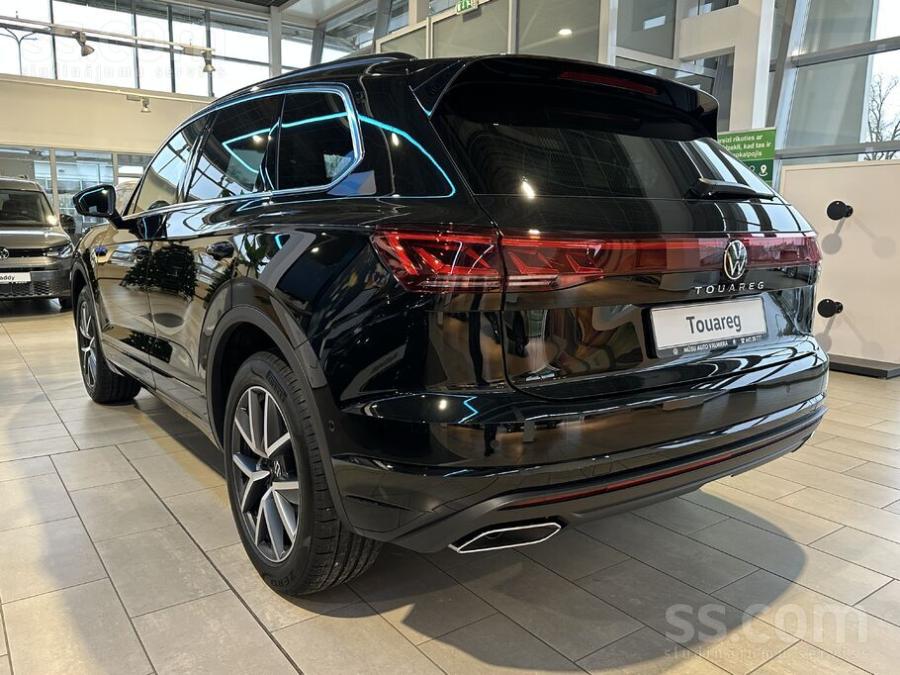 Melns Volkswagen Touareg 2026 Valmiera, ar dzinēja tilpumu 3.00 L un nobraukumu 4 tūkst. km par 61900 €, foto 7 vietnē AUTOMOTO.COM.LV