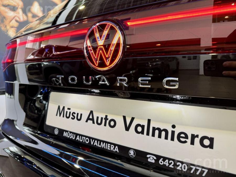 Melns Volkswagen Touareg 2026 Valmiera, ar dzinēja tilpumu 3.00 L un nobraukumu 4 tūkst. km par 61900 €, foto 10 vietnē AUTOMOTO.COM.LV