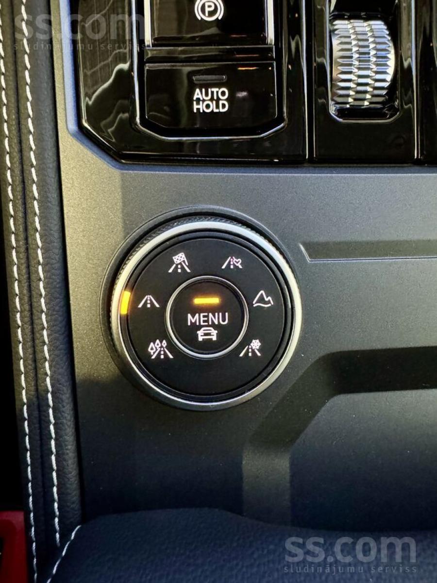 Melns Volkswagen Touareg 2026 Valmiera, ar dzinēja tilpumu 3.00 L un nobraukumu 4 tūkst. km par 61900 €, foto 15 vietnē AUTOMOTO.COM.LV