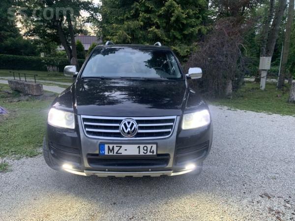 Melns Volkswagen Touareg 2026 Dobele, ar dzinēja tilpumu 3.00 L un nobraukumu 390 tūkst. km par 2950 €, foto 1 vietnē AUTOMOTO.COM.LV