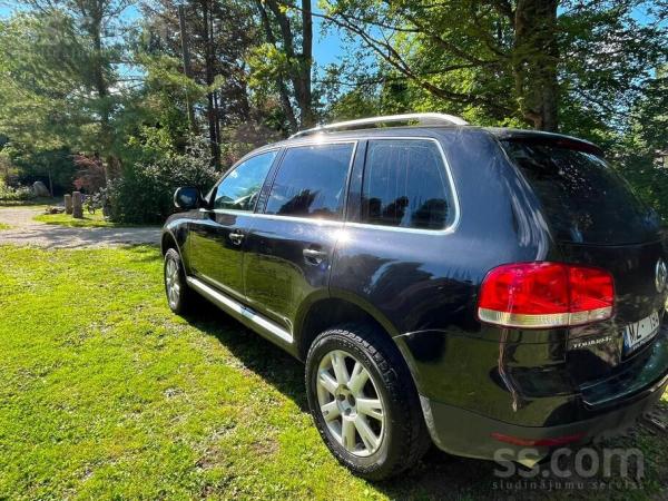 Melns Volkswagen Touareg 2026 Dobele, ar dzinēja tilpumu 3.00 L un nobraukumu 390 tūkst. km par 2950 €, foto 4 vietnē AUTOMOTO.COM.LV