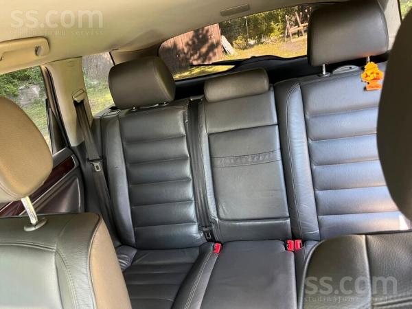 Melns Volkswagen Touareg 2026 Dobele, ar dzinēja tilpumu 3.00 L un nobraukumu 390 tūkst. km par 2950 €, foto 6 vietnē AUTOMOTO.COM.LV