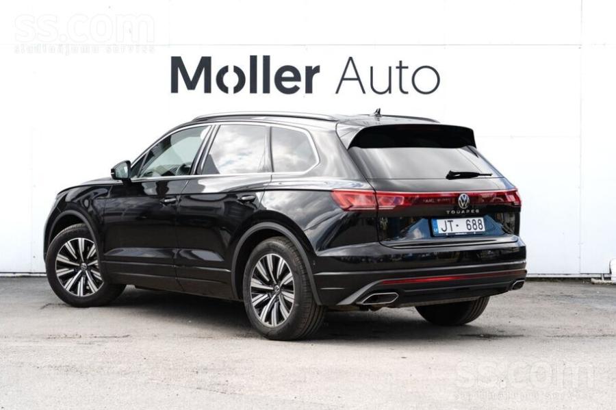 Black Volkswagen Touareg 2025 in Riga, with an engine capacity of 3.00 L and mileage of 14 thousand km for 58900 €, photo 3 on AUTOMOTO.COM.LV