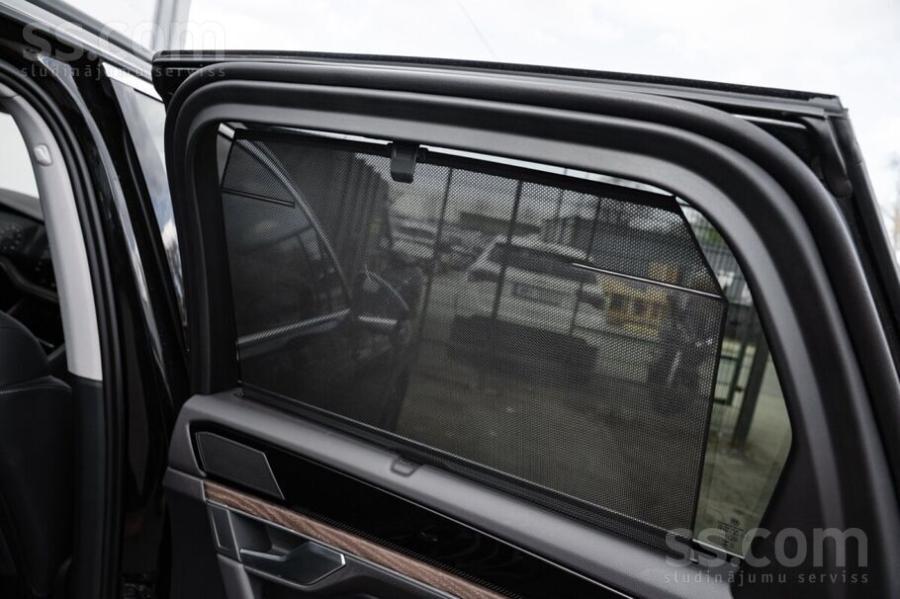 Black Volkswagen Touareg 2025 in Riga, with an engine capacity of 3.00 L and mileage of 14 thousand km for 58900 €, photo 9 on AUTOMOTO.COM.LV