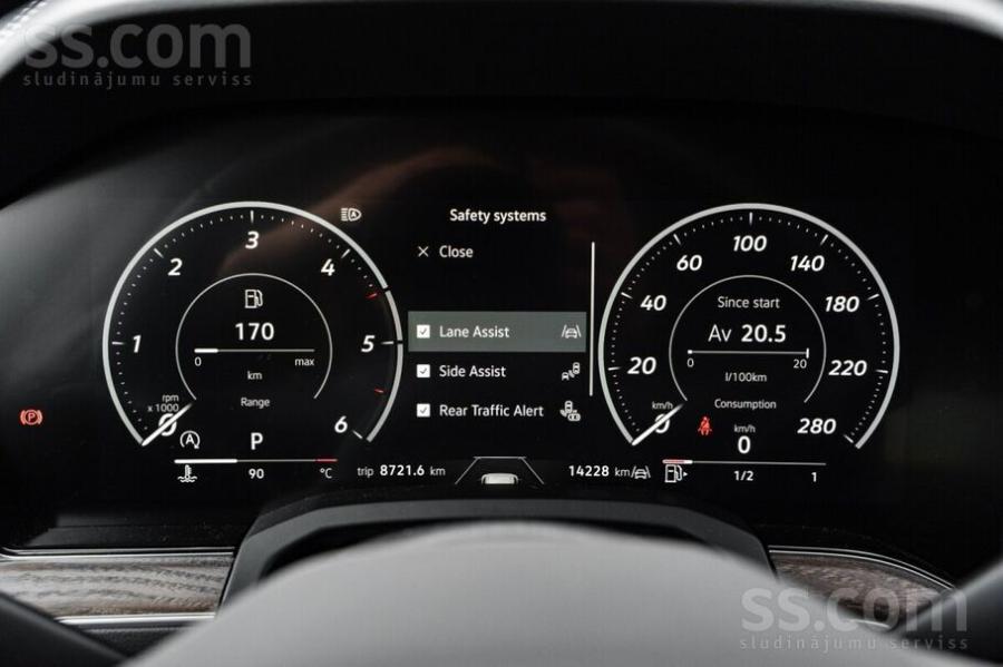 Black Volkswagen Touareg 2025 in Riga, with an engine capacity of 3.00 L and mileage of 14 thousand km for 58900 €, photo 17 on AUTOMOTO.COM.LV