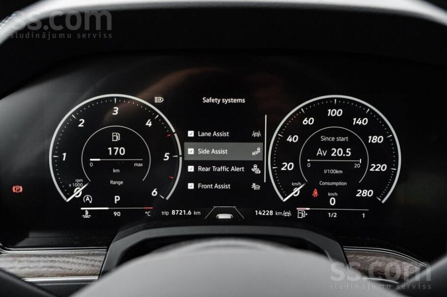 Black Volkswagen Touareg 2025 in Riga, with an engine capacity of 3.00 L and mileage of 14 thousand km for 58900 €, photo 18 on AUTOMOTO.COM.LV