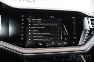 Black Volkswagen Touareg 2025 in Riga, with an engine capacity of 3.00 L and mileage of 14 thousand km for 58900 €, photo 26 on AUTOMOTO.COM.LV