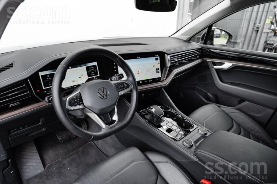 Black Volkswagen Touareg 2025 in Riga, with an engine capacity of 3.00 L and mileage of 14 thousand km for 58900 €, photo 30 on AUTOMOTO.COM.LV