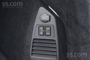 Black Volkswagen Touareg 2025 in Riga, with an engine capacity of 3.00 L and mileage of 14 thousand km for 58900 €, photo 32 on AUTOMOTO.COM.LV