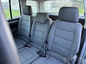 Melns Volkswagen Touareg 2005 Daugavpils, ar dzinēja tilpumu 2.00 L un nobraukumu 259 tūkst. km par 2750 €, foto 16 vietnē AUTOMOTO.COM.LV