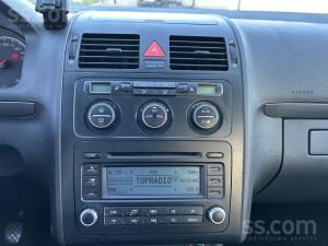 Melns Volkswagen Touareg 2005 Daugavpils, ar dzinēja tilpumu 2.00 L un nobraukumu 259 tūkst. km par 2750 €, foto 18 vietnē AUTOMOTO.COM.LV