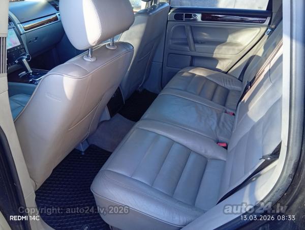 Melns Volkswagen Touareg 2005 Tallina, ar dzinēja tilpumu 3.00 L un nobraukumu 319 tūkst. km par 3000 €, foto 6 vietnē AUTOMOTO.COM.LV