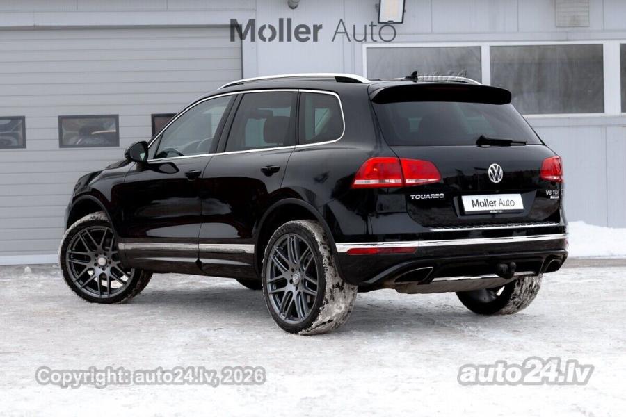 Melns Volkswagen Touareg 2016 Jelgava, ar dzinēja tilpumu 3.00 L un nobraukumu 210 tūkst. km par 19900 €, foto 5 vietnē AUTOMOTO.COM.LV