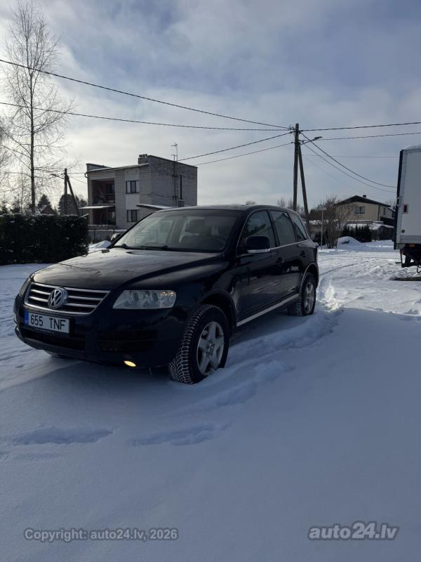 Melns Volkswagen Touareg 2003 Narva, ar dzinēja tilpumu 2.50 L un nobraukumu 300 tūkst. km par 3300 €, foto 7 vietnē AUTOMOTO.COM.LV