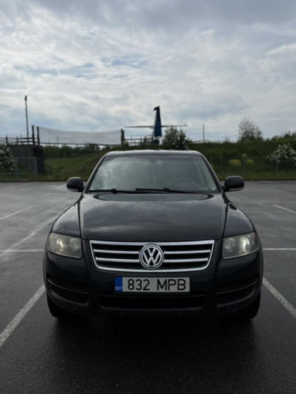 Melns Volkswagen Touareg 2005 Kivieli, ar dzinēja tilpumu 0.00 L un nobraukumu 306 tūkst. km par 3000 €, foto 4 vietnē AUTOMOTO.COM.LV