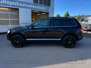 Melns Volkswagen Touareg 2006 Tallina, ar dzinēja tilpumu 3.00 L un nobraukumu 267 tūkst. km par 3900 €, foto 3 vietnē AUTOMOTO.COM.LV