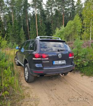 Melns Volkswagen Touareg 2010 Tallina, ar dzinēja tilpumu 2.50 L un nobraukumu 223 tūkst. km par 7500 €, foto 3 vietnē AUTOMOTO.COM.LV