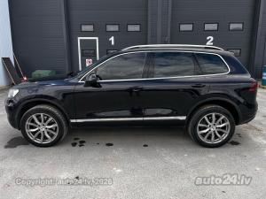 Black Volkswagen Touareg 2012 in Tallinn, with an engine capacity of 4.10 L and mileage of 261 thousand km for 9999 €, photo 6 on AUTOMOTO.COM.LV