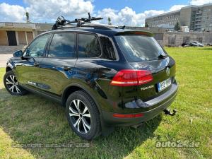 Melns Volkswagen Touareg 2014 Viljandi, ar dzinēja tilpumu 3.00 L un nobraukumu 498 tūkst. km par 10000 €, foto 5 vietnē AUTOMOTO.COM.LV