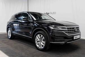 Black Volkswagen Touareg 2022 in Tallinn, with an engine capacity of 3.00 L and mileage of 107 thousand km for 43100 €, photo 7 on AUTOMOTO.COM.LV