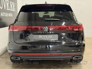 Black Volkswagen Touareg 2024 in Tallinn, with an engine capacity of 3.00 L and mileage of 0 thousand km for 59995 €, photo 7 on AUTOMOTO.COM.LV