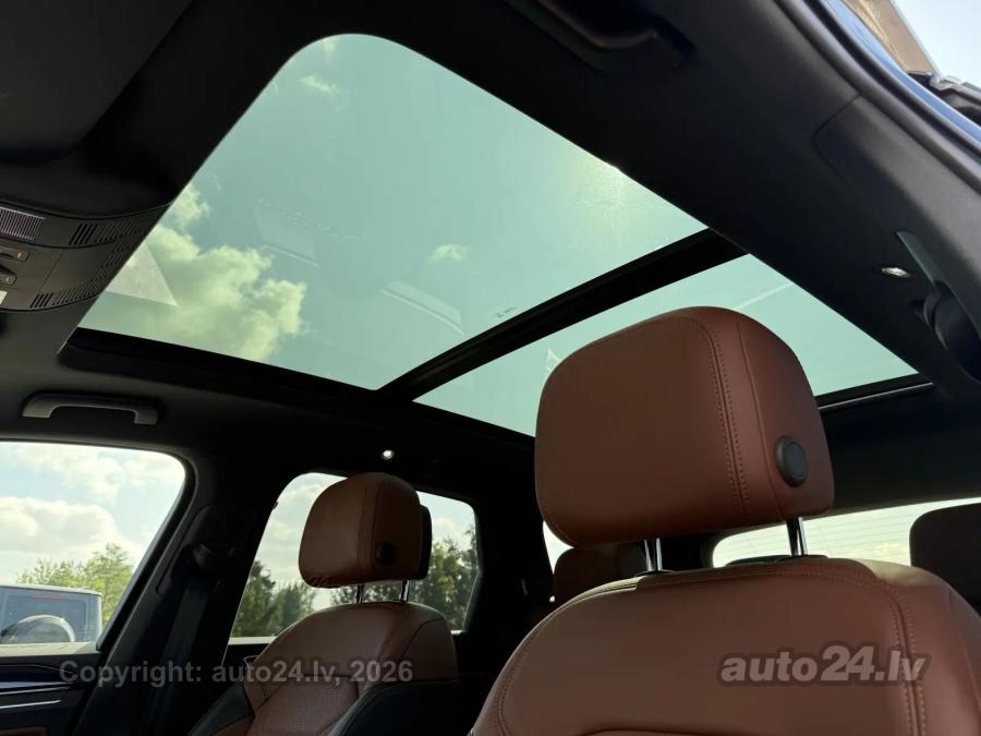 Black Volkswagen Touareg 2024 in Tallinn, with an engine capacity of 3.00 L and mileage of 0 thousand km for 59995 €, photo 22 on AUTOMOTO.COM.LV