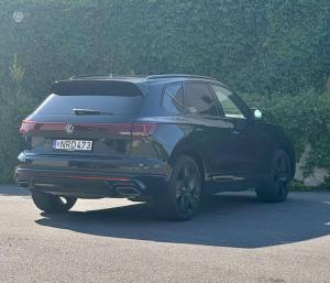 Melns Volkswagen Touareg 2025 Viļņa, ar dzinēja tilpumu 3.00 L un nobraukumu 18 tūkst. km par 69900 €, foto 13 vietnē AUTOMOTO.COM.LV