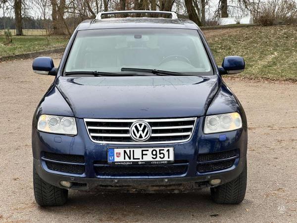 Zils Volkswagen Touareg 2004 Viļņa, ar dzinēja tilpumu 3.19 L un nobraukumu 380 tūkst. km par 1999 €, foto 2 vietnē AUTOMOTO.COM.LV