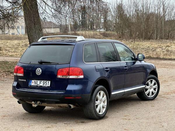 Zils Volkswagen Touareg 2004 Viļņa, ar dzinēja tilpumu 3.19 L un nobraukumu 380 tūkst. km par 1999 €, foto 8 vietnē AUTOMOTO.COM.LV