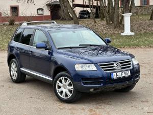 Blue Volkswagen Touareg 2004 in Vilnius, with an engine capacity of 3.19 L and mileage of 380 thousand km for 1999 €, photo 11 on AUTOMOTO.COM.LV