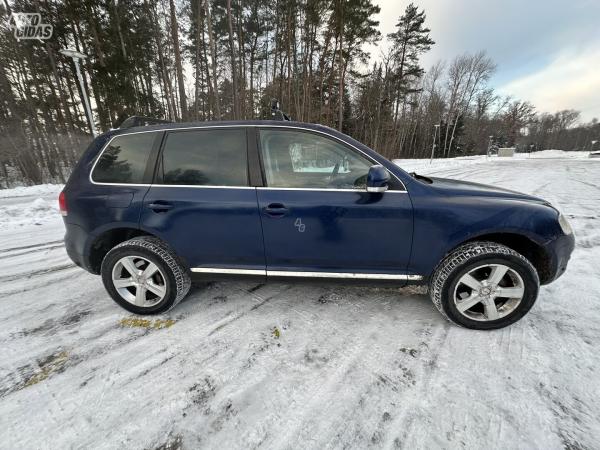Zils Volkswagen Touareg 2004 Klaipėda, ar dzinēja tilpumu 3.20 L un nobraukumu 370 tūkst. km par 2650 €, foto 3 vietnē AUTOMOTO.COM.LV